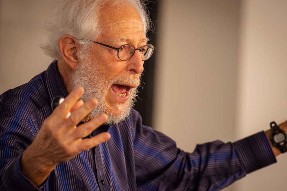 The Commemorative Lecture of Paul F. Hoffman was held at the University ...